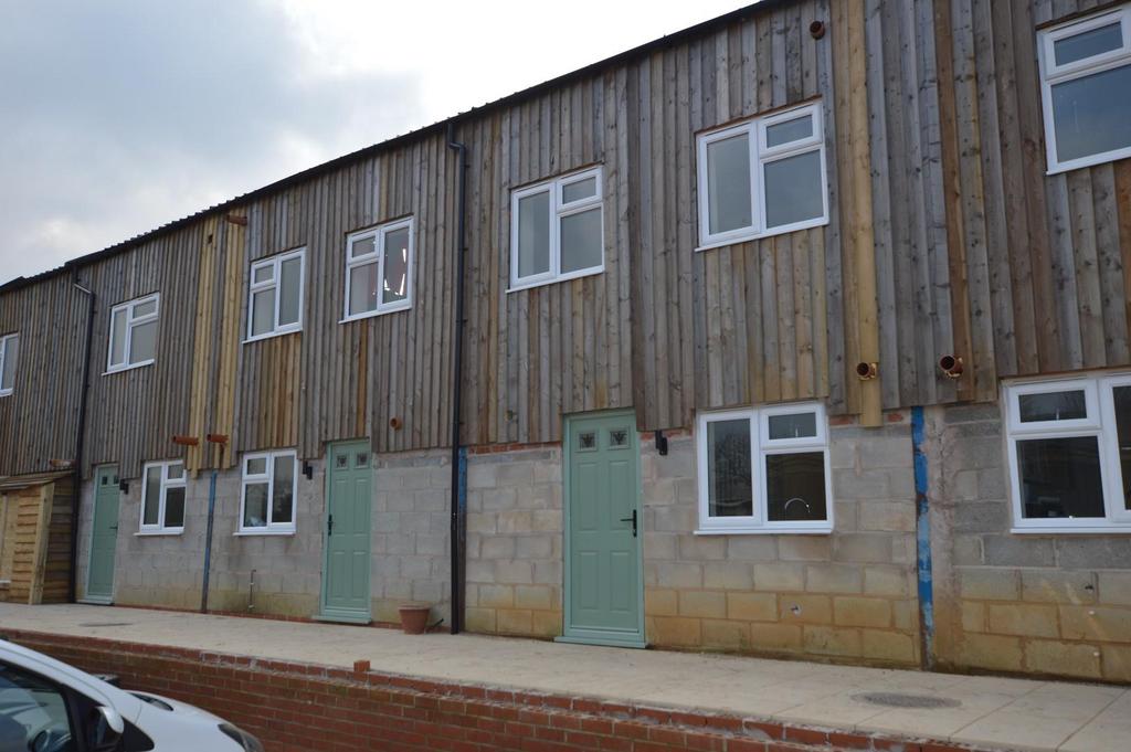 Manor Fields Farm, Walton Road, Kimcote 2 bed house - £895 pcm (£207 pw)