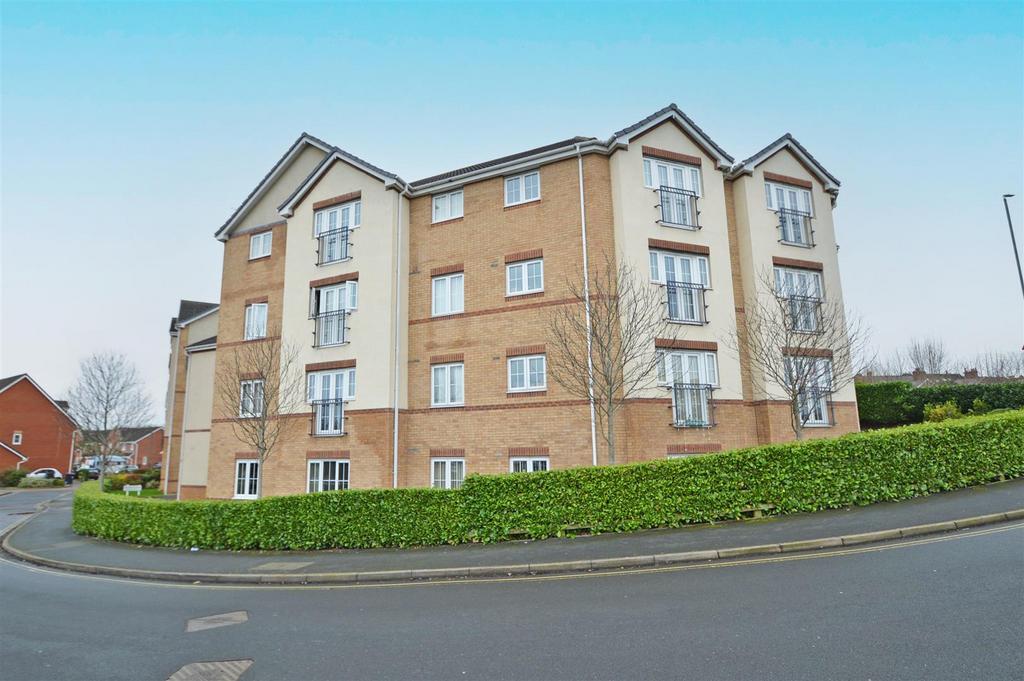 Greenfields Gardens, Shrewsbury 2 bed apartment for sale - £165,000