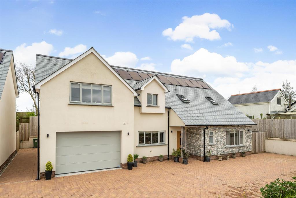 Chilsworthy, Holsworthy 5 bed detached house - £699,950