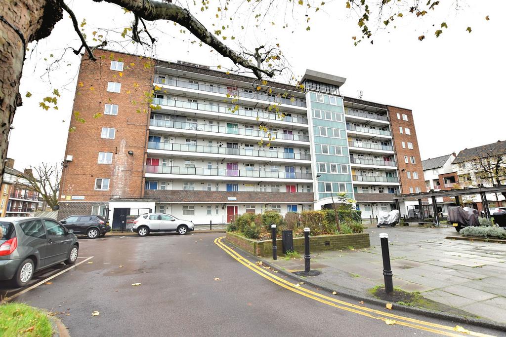 DUNTON ROAD SE1 3 bed flat - £400,000