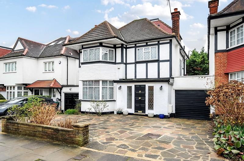 Hazel Gardens, Edgware, London. HA8 8PB 4 bed detached house for sale ...