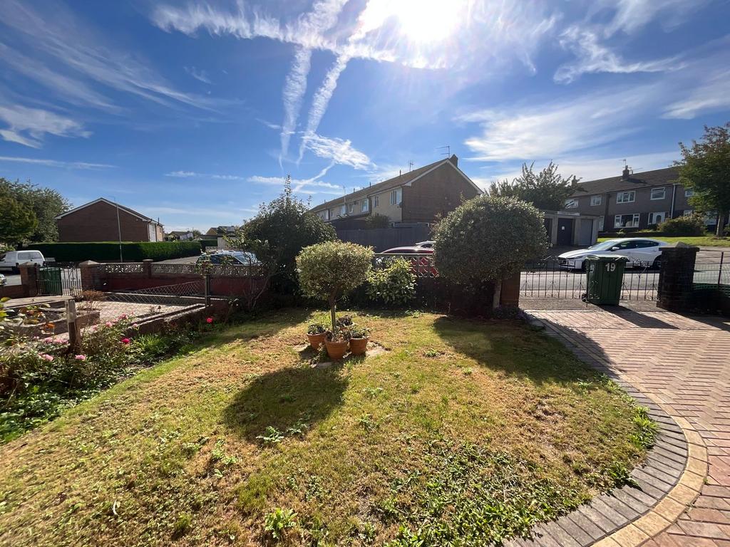 Glandovey Grove, Cardiff CF3 3 bed semi-detached house for sale - £225,000