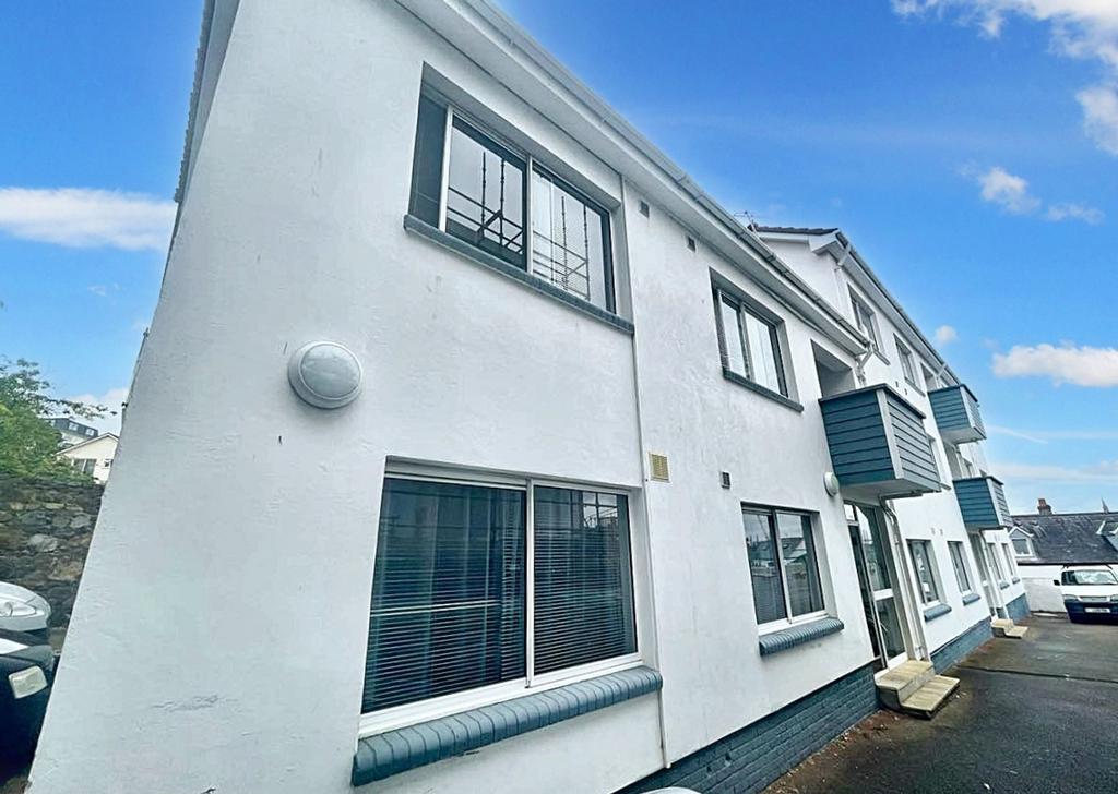 Old St Johns Road, St Helier JE2 8 bed property - £2,000,000