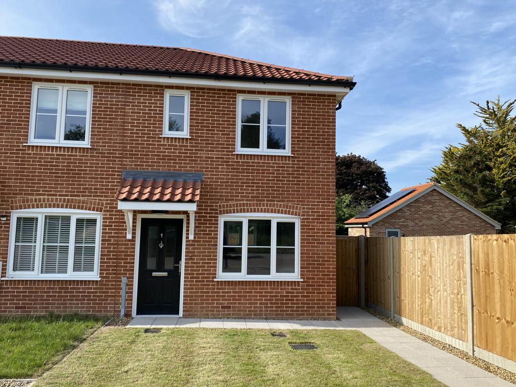 Harrier Way, Norwich NR14 1 bed end of terrace house for sale - £170,000