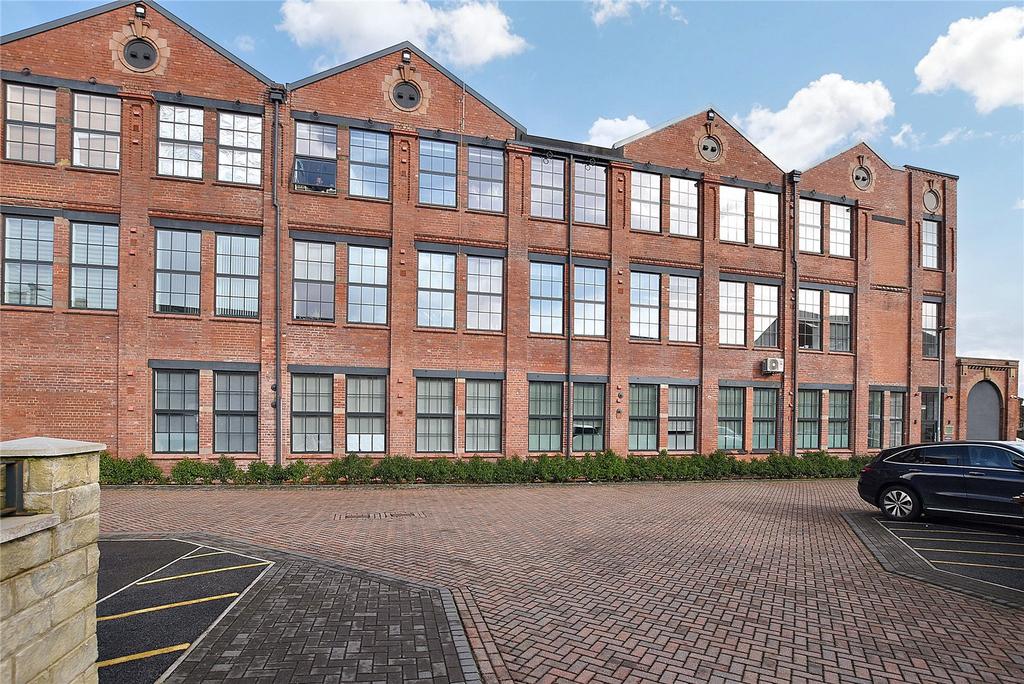Park Mill Court, Morley, Leeds, West... 2 bed apartment - £179,995