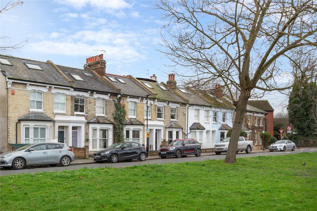 Chiswick Common Road, London, W4 3 bed terraced house - £1,100,000