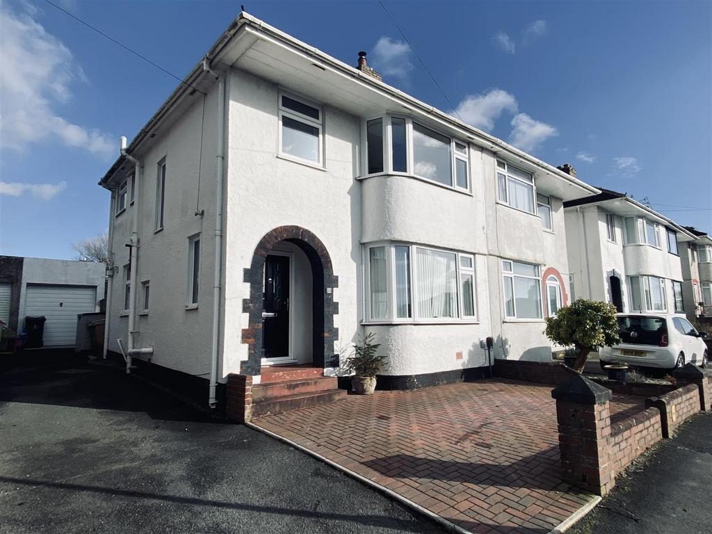 Woodford Avenue, Plymouth PL7 3 bed semi-detached house - £275,000
