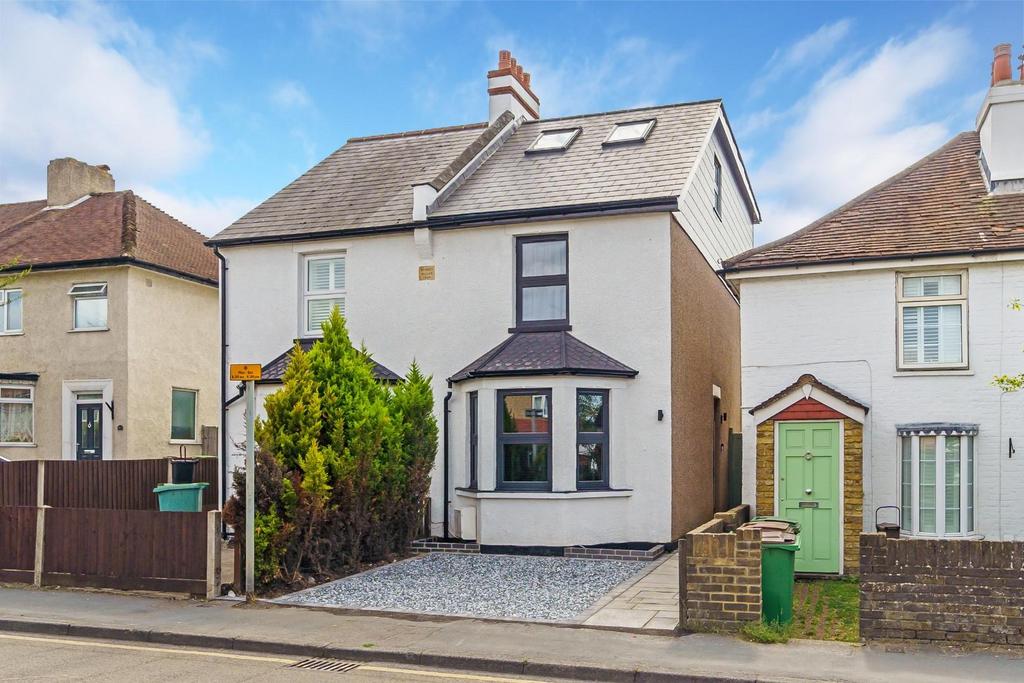 Cheam Common Road, Worcester Park 3 bed semi-detached house - £700,000