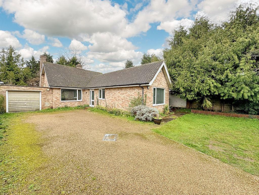 Galley Field, Abingdon OX14 3 bed detached bungalow - £525,000