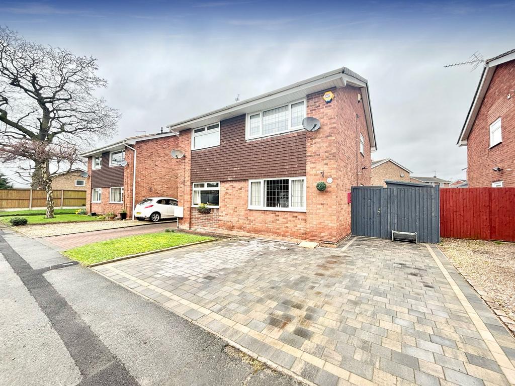 Anchor Way, Gnosall, ST20 2 bed semi-detached house - £200,000