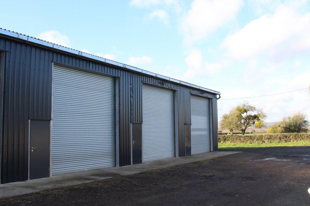 Pill Farm, Monmouthshire NP26 Industrial unit - £550 pcm (£127 pw)