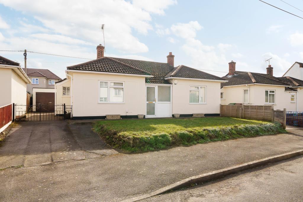 Abingdon, Oxfordshire, OX14 2 bed detached bungalow - £325,000