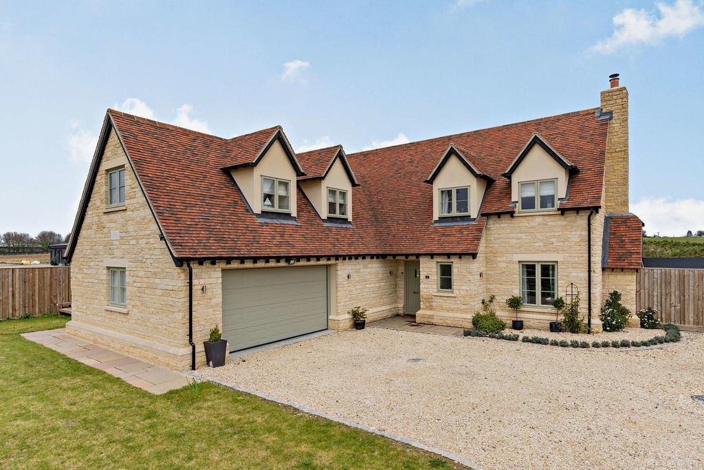 Rectory Road, Oxford OX44 4 bed detached house - £3,750 pcm (£865 pw)