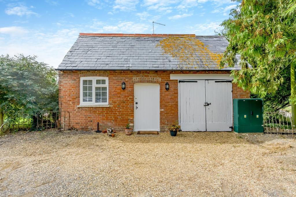 Latchford Lane, Oxford OX44 1 bed barn conversion to rent - £1,000 pcm ...