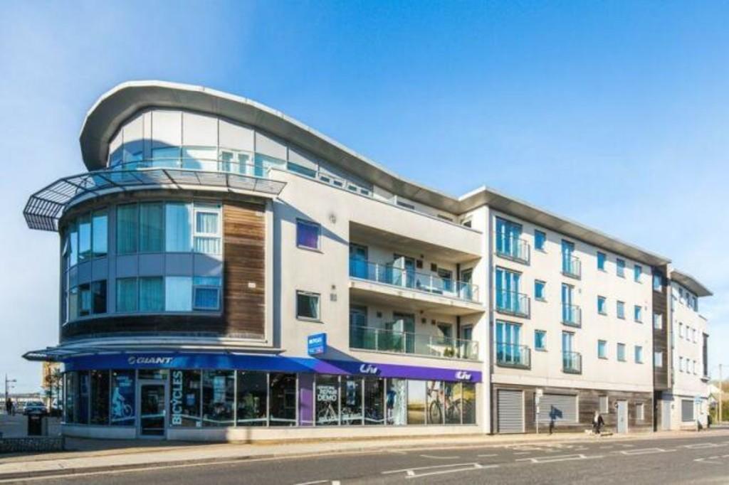 Little High Street, Shoreham-by-Sea BN43 2 bed apartment - £250,000