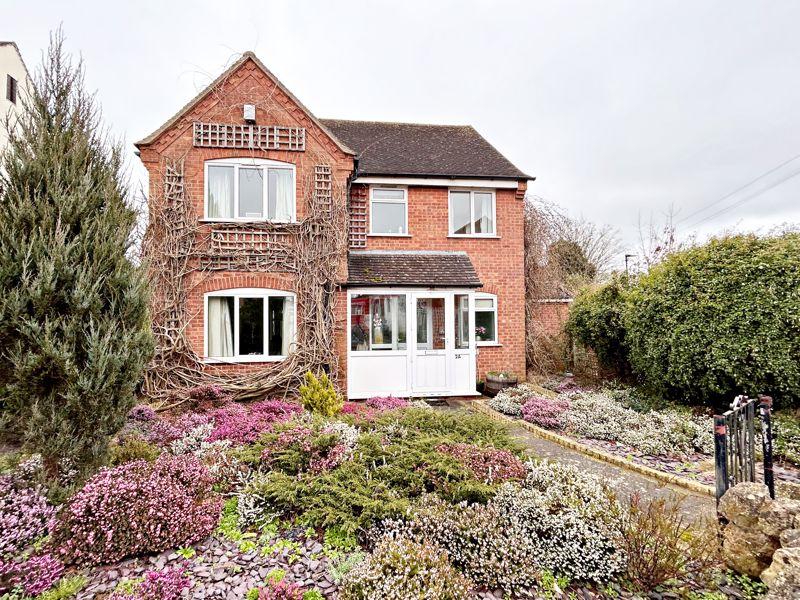 Cherry Orchard Pershore 3 Bed Detached House For Sale £375 000