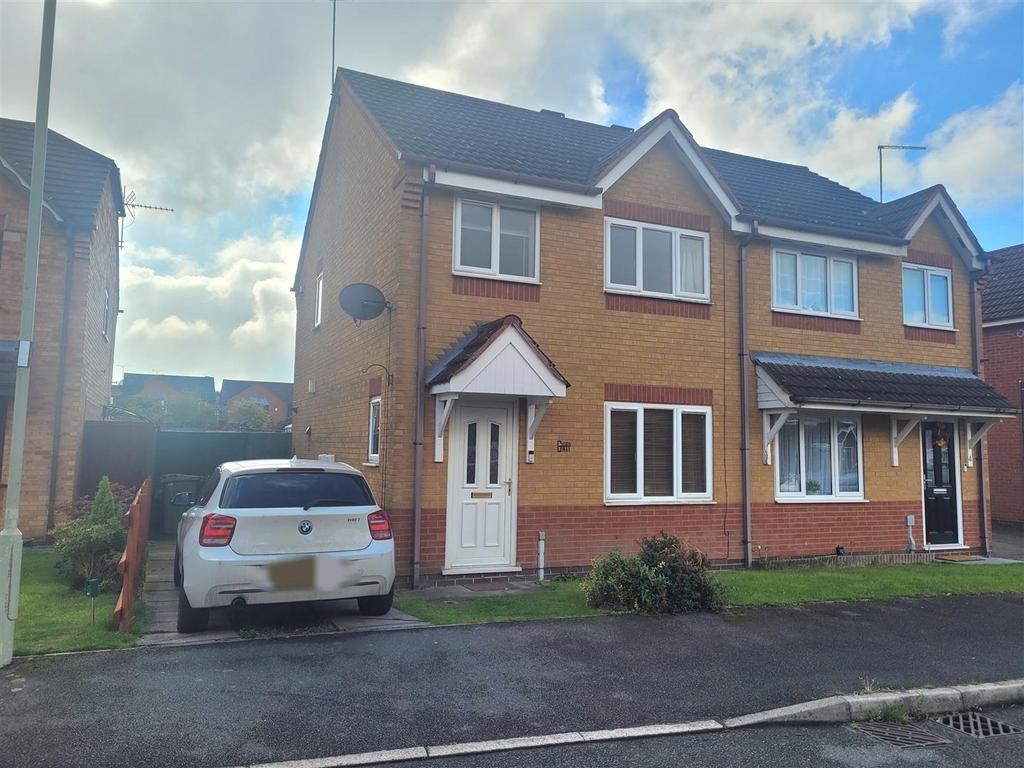 Heron Way, Coalville LE67 3 bed semi-detached house - £975 pcm (£225 pw)