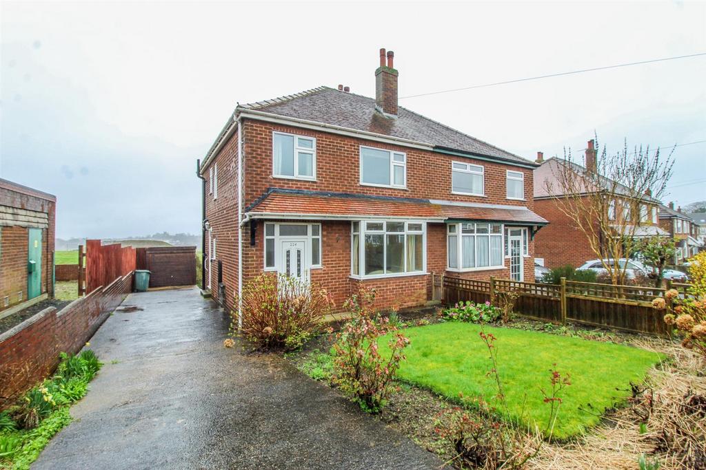 Soothill Lane, Batley WF17 3 bed semi-detached house - £210,000