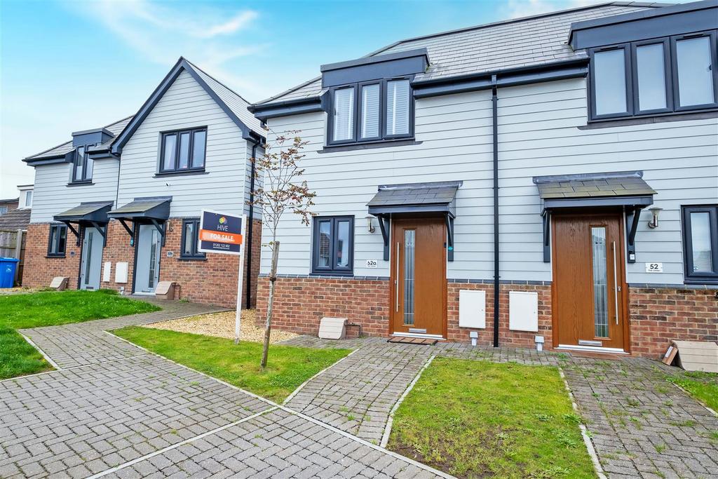 Rossmore Road, Poole BH12 2 bed semi-detached house for sale - £300,000