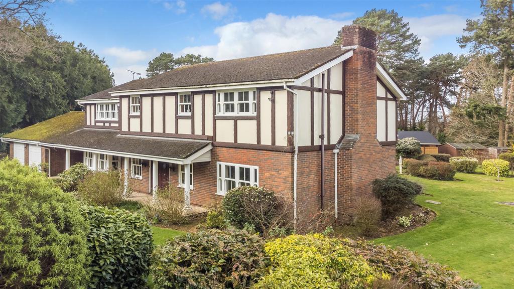 Woodside Road, Ferndown BH22 4 bed detached house for sale - £1,000,000