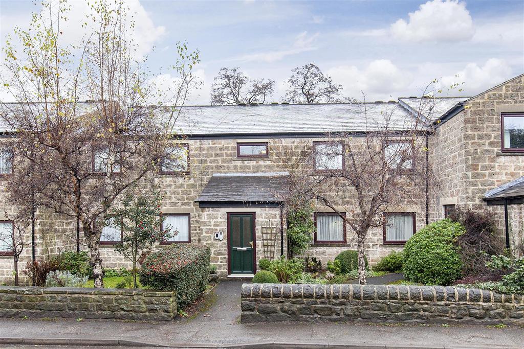 Calver Road, Baslow, Bakewell 2 bed flat - £215,000