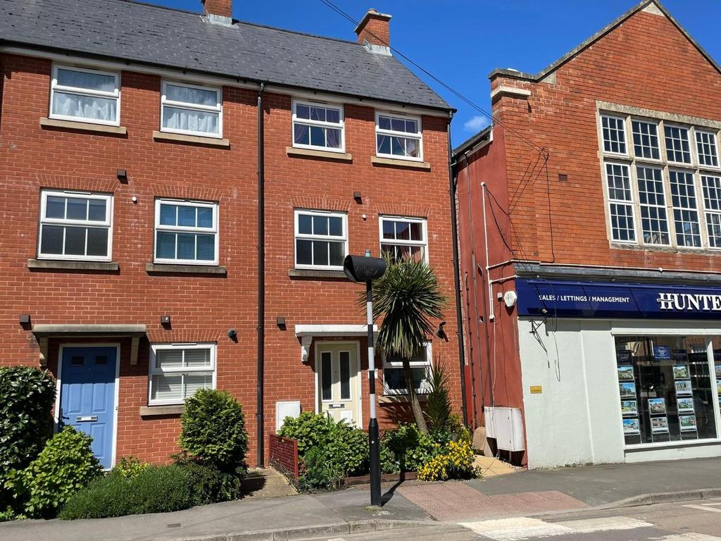 Library Terrace, Dursley 3 bed end of terrace house - £255,000