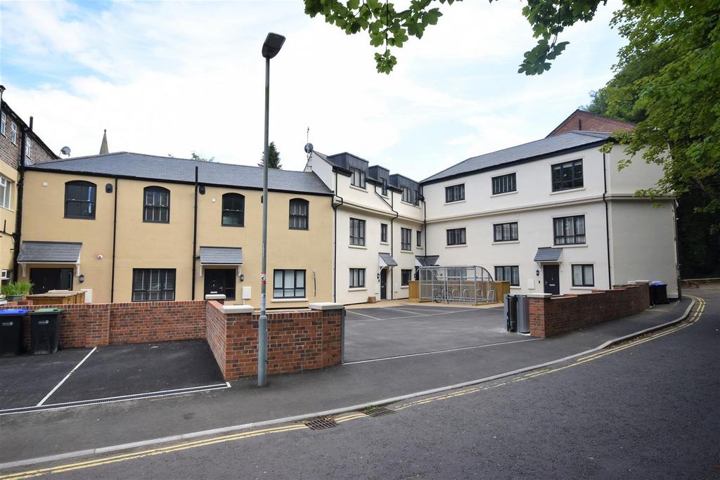 Flass Vale House, Durham 5 bed detached house to rent - £3,900 pcm (£ ...