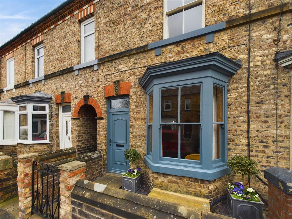 11 Grove Street, Norton, Malton... 2 bed terraced house - £195,000