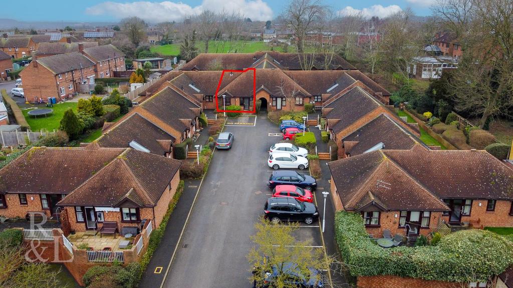 Woodleigh, Bunny Lane, Keyworth... 2 bed bungalow for sale - £135,000