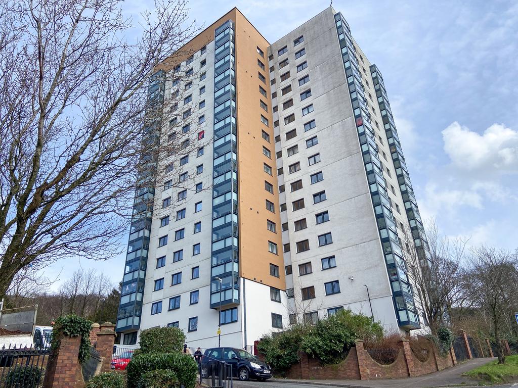 Wheatley Court, Halifax HX2 2 bed apartment - £59,950