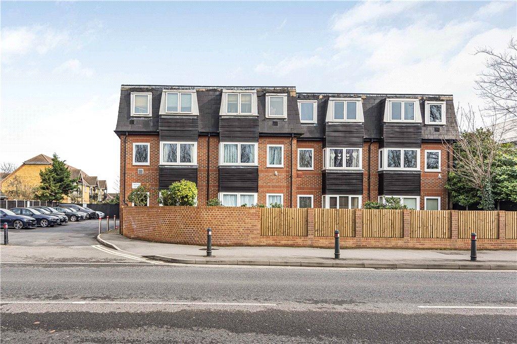 Poyle Road, Colnbrook, Slough... 1 bed apartment - £180,000