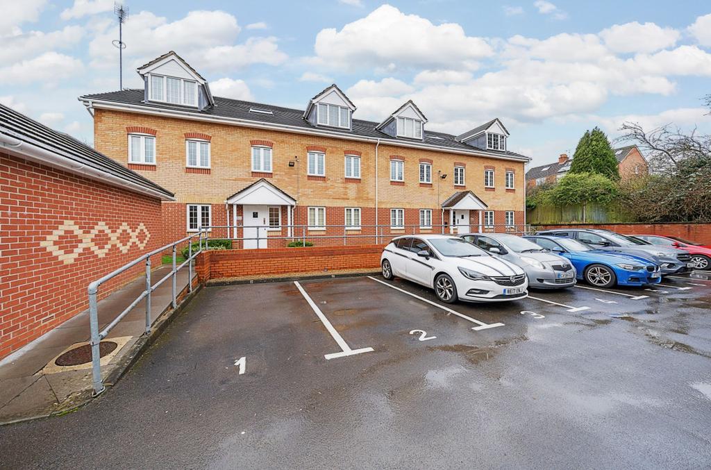 Caversham, Reading RG4 2 bed apartment - £1,195 pcm (£276 pw)