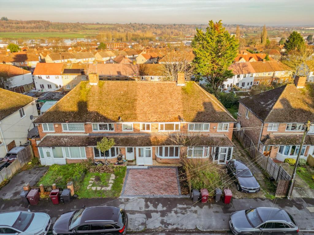 Thirlmere Avenue, Tilehurst, Reading... 3 bed semi-detached house for ...