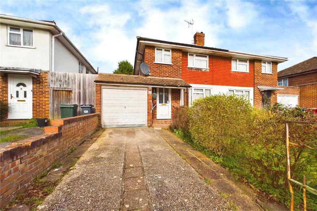 Brunel Road, Reading, Berkshire, RG30 3 bed semi-detached house - £325,000