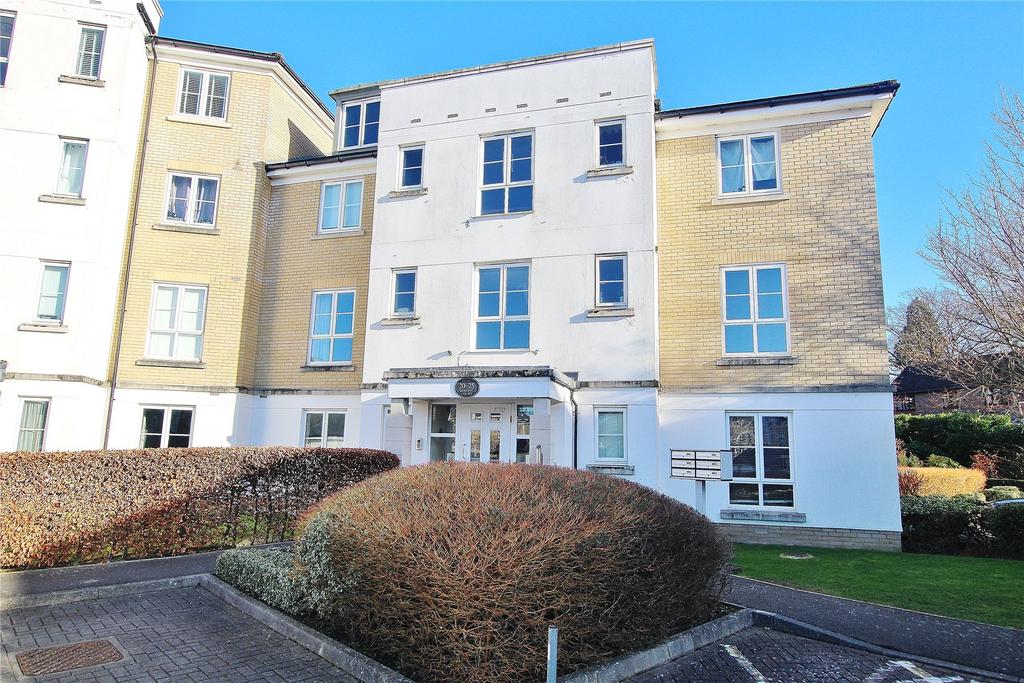 Cromwell Court, Woking GU21 2 bed flat for sale - £250,000