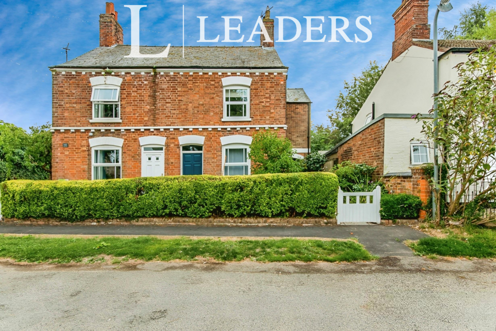 High Street, Bicker 2 bed cottage - £775 pcm (£179 pw)