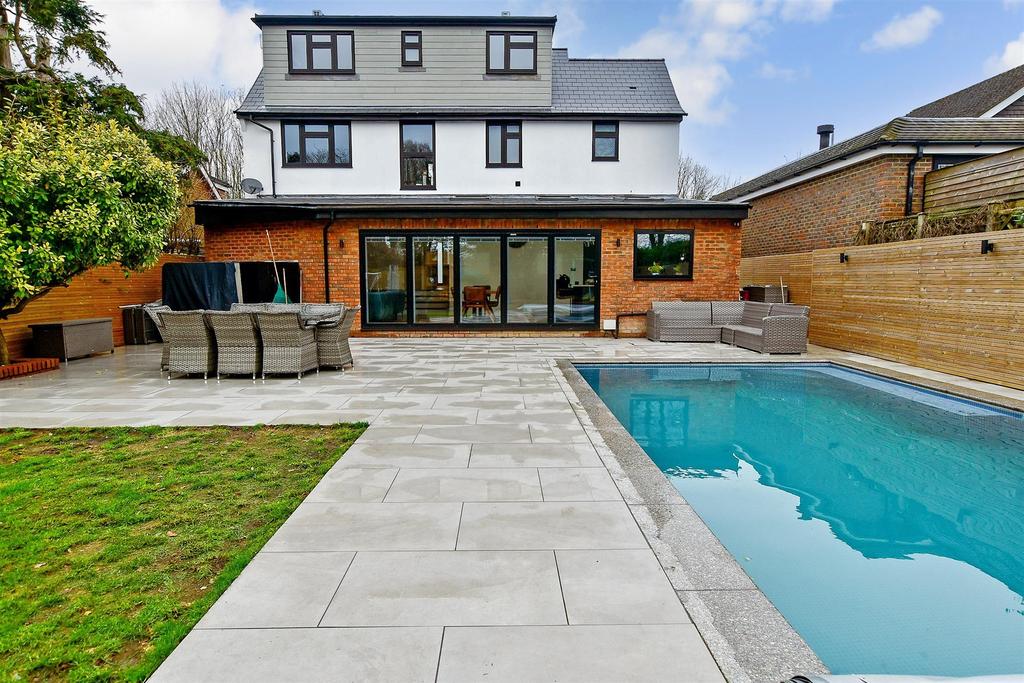 Vale Avenue, Patcham, Brighton, East... 6 bed detached house - £1,250,000