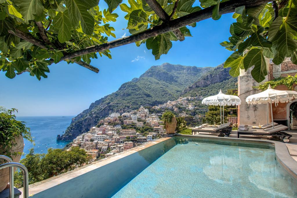 Positano, Amalfi Coast 12 bed villa - £6,051* (€7,076)