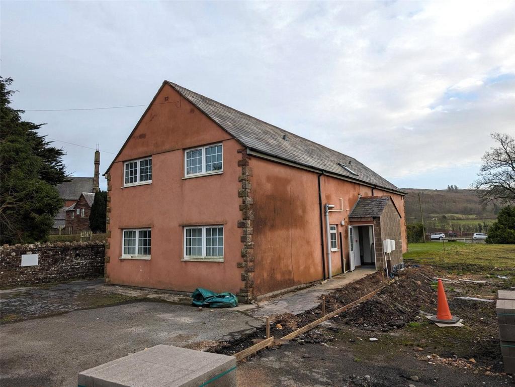 Main Street, Cleator, Whitehaven... 4 bed house - £190,000