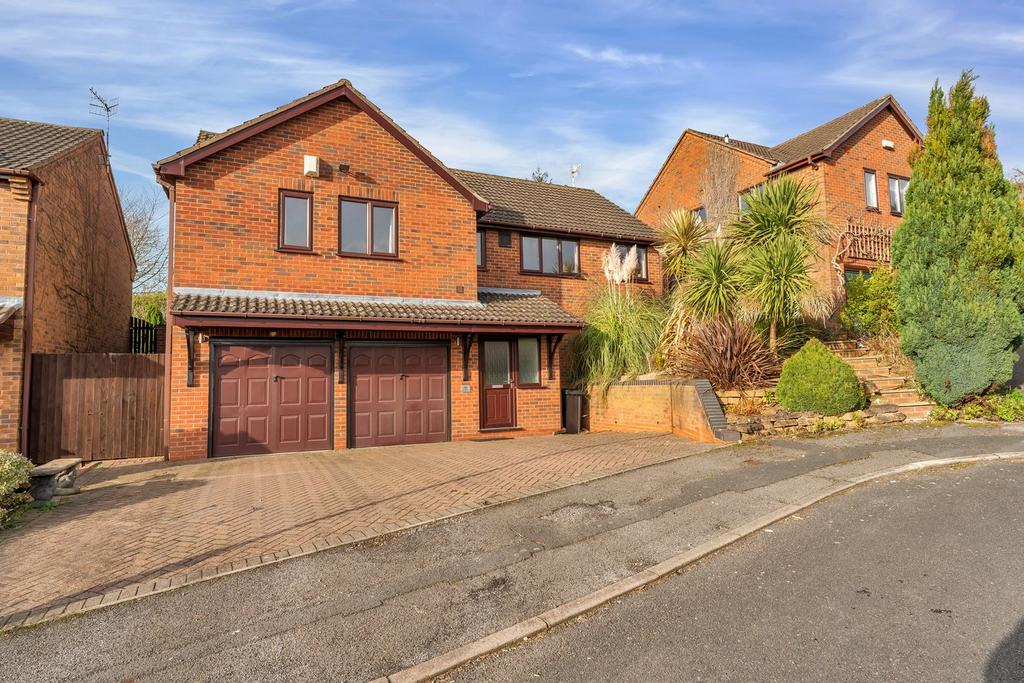Wentworth Court, Kimberley... 4 bed detached house - £375,000