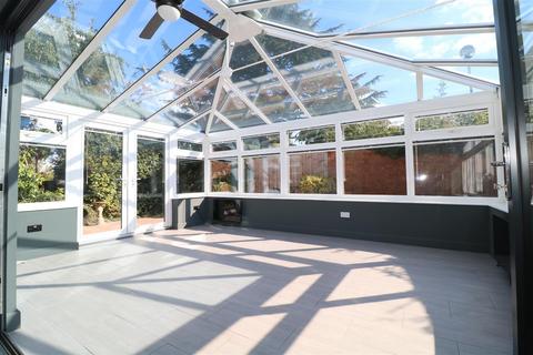 Houses to rent in Kenilworth | OnTheMarket
