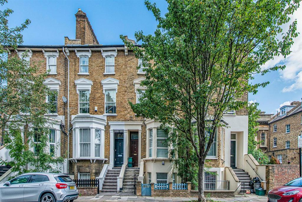 Marriott Road, Finsbury Park 2 bed flat for sale - £600,000