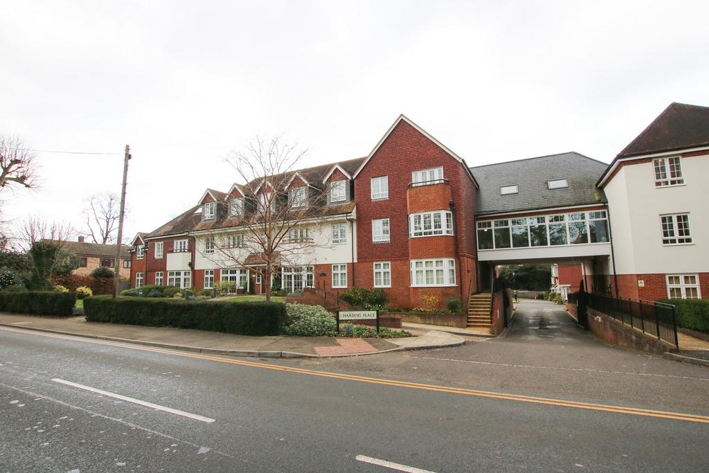 Harding Place, Wokingham, RG40 2 bed retirement property - £300,000