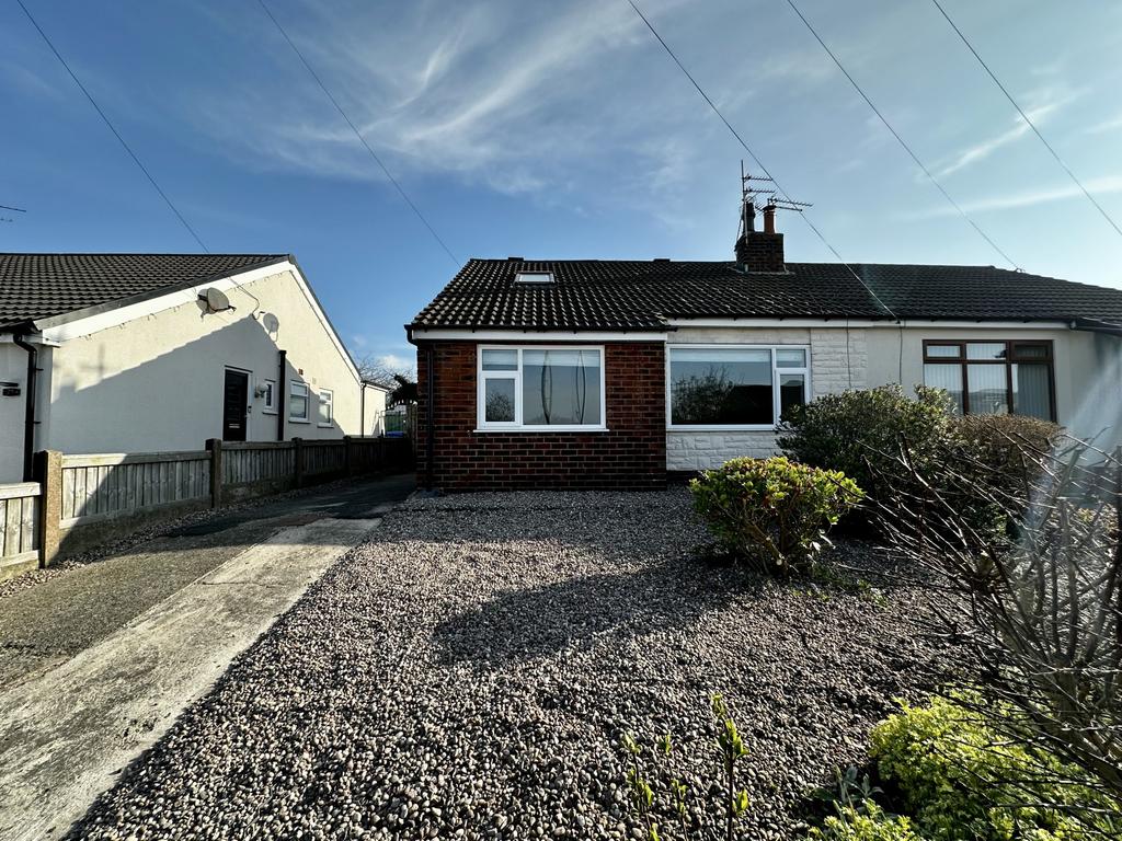 Broadfield Avenue, Poulton-Le-Fylde FY6 4 bed semi-detached house for ...