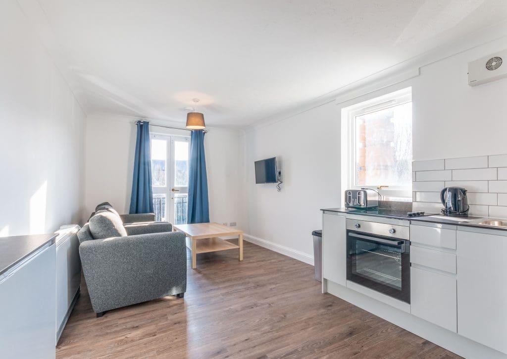 102P – Morrison Circus, Edinburgh... 3 bed flat - £2,250 pcm (£519 pw)