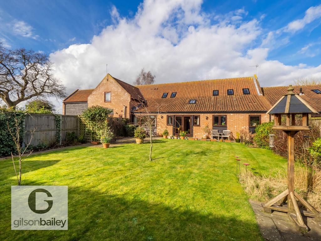 Church Farm Barns, Norwich NR13 4 bed barn conversion - £595,000