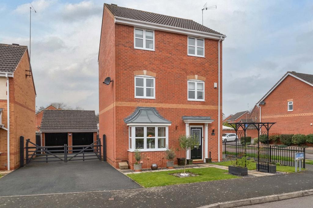 Kite Lane, Brockhill, Redditch, B97 5 bed detached house - £425,000