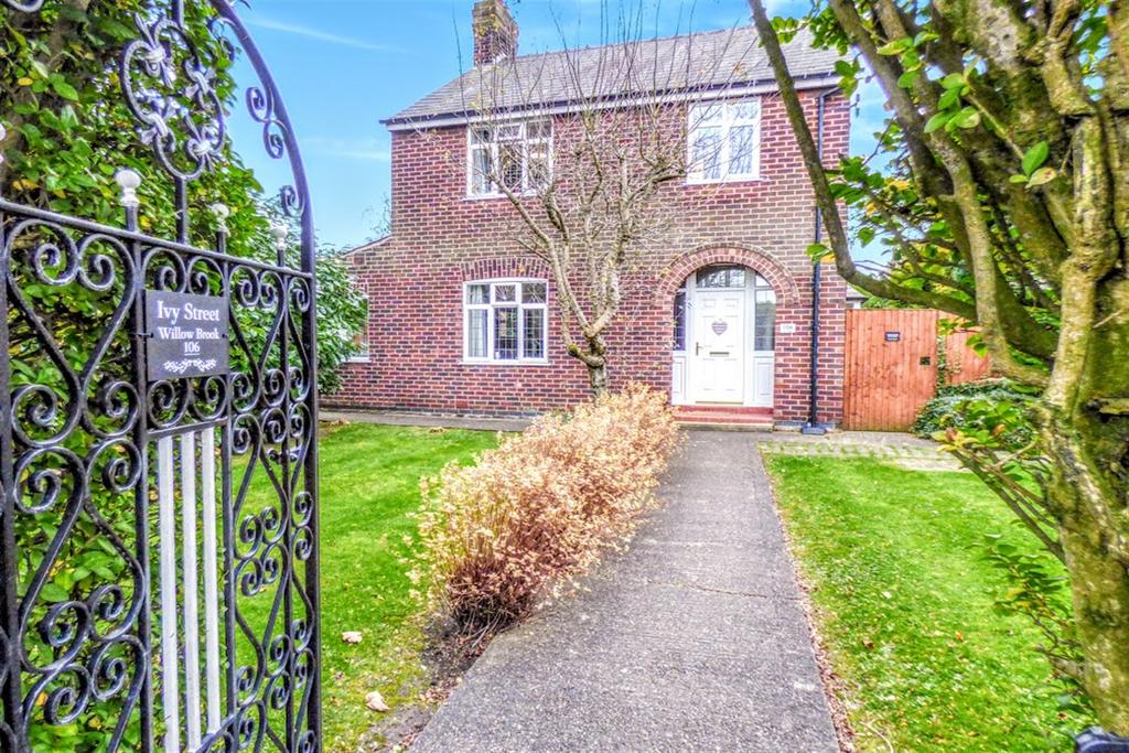 Runcorn WA7 4 bed detached house - £359,950