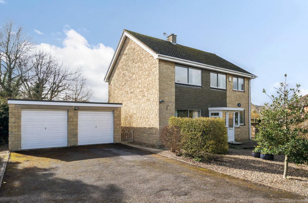 Station Road, Bishops Cleeve, Cheltenham, Gloucestershire, GL52 4 bed ...