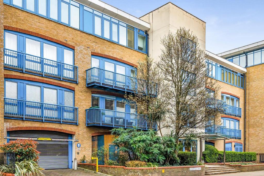 Rotherhithe Street, London 2 bed flat - £500,000